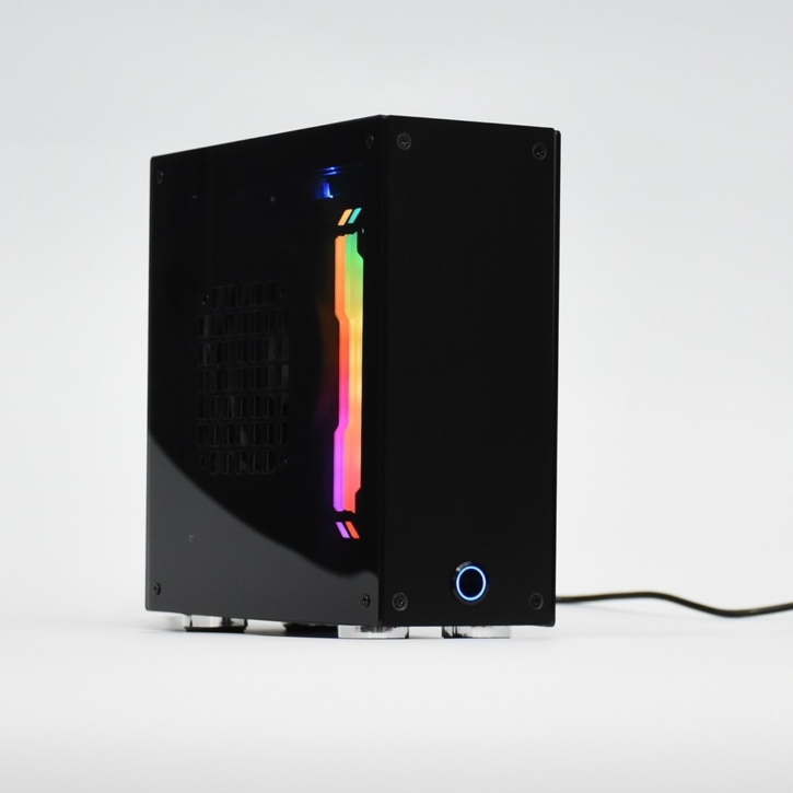 3.8Lの超小型ITXケースGEEEK｢A1｣ | ITXマン ブログ